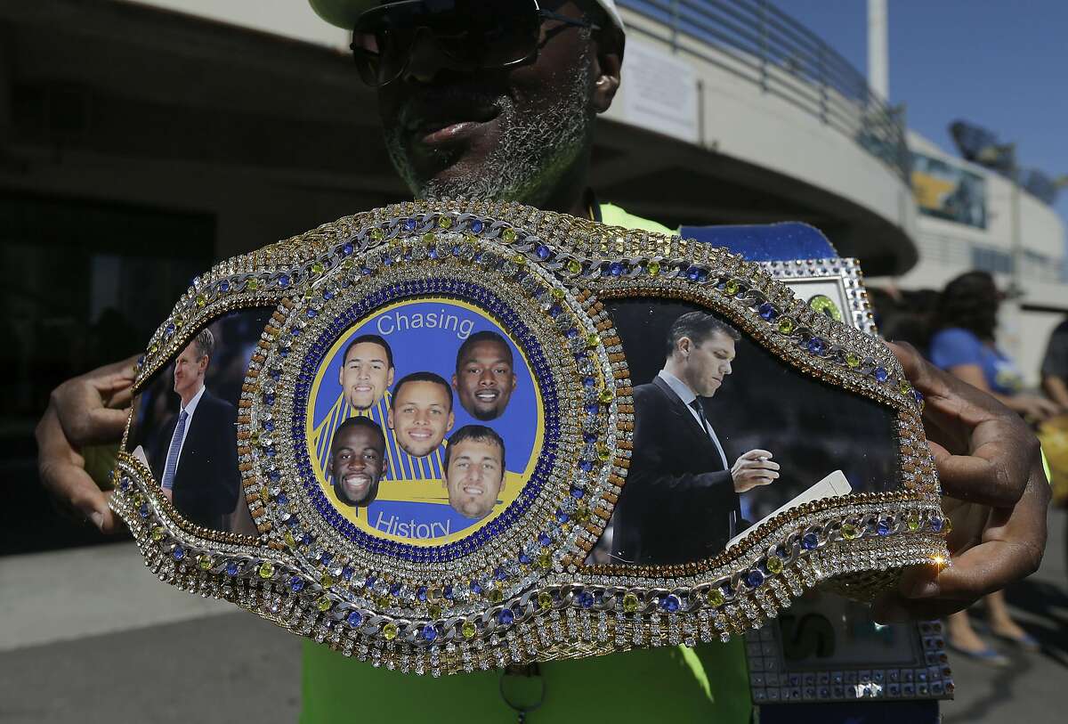 Carlos Santana, wife Cindy Blackman have a Warriors anthem to 'die' for