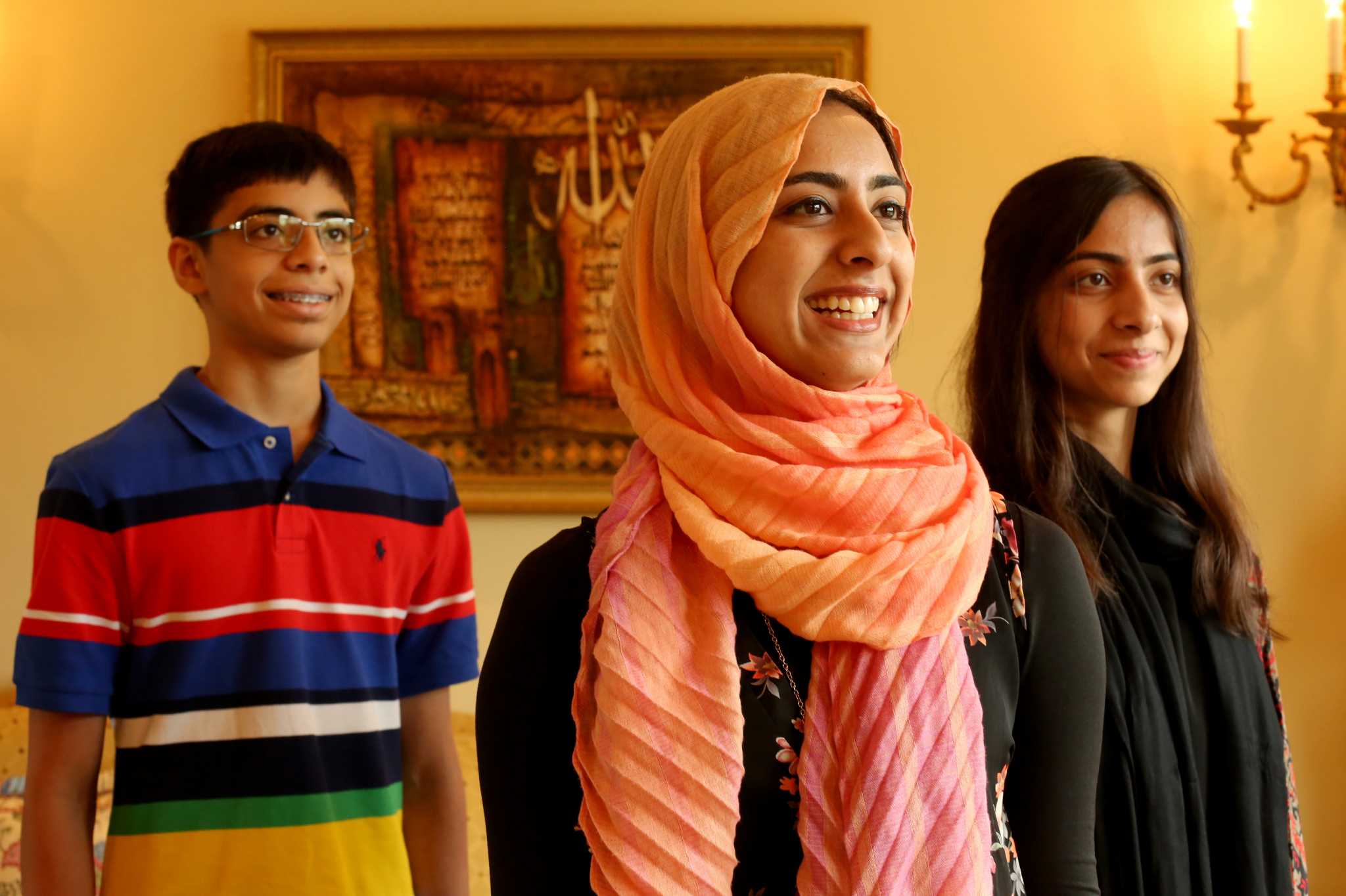 With Ramadan's approach, Muslim adults share tradition with new generation