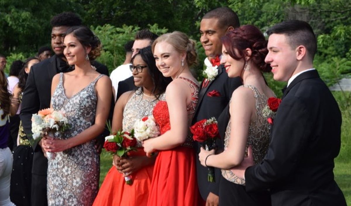 SEEN: Troy High School Senior Prom
