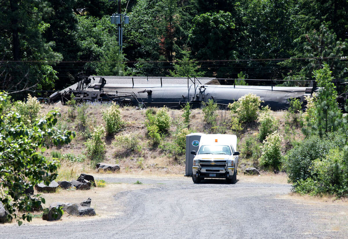 Crude oil in Oregon train explosion exceeded proposed NYS safety limit