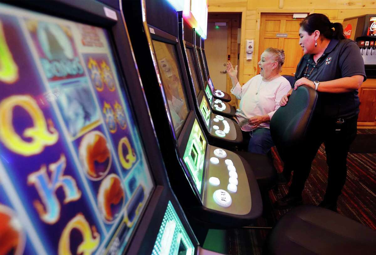 Slot machines back in action on Texas Indian reservation