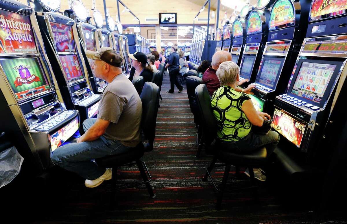 Slot machines back in action on Texas Indian reservation