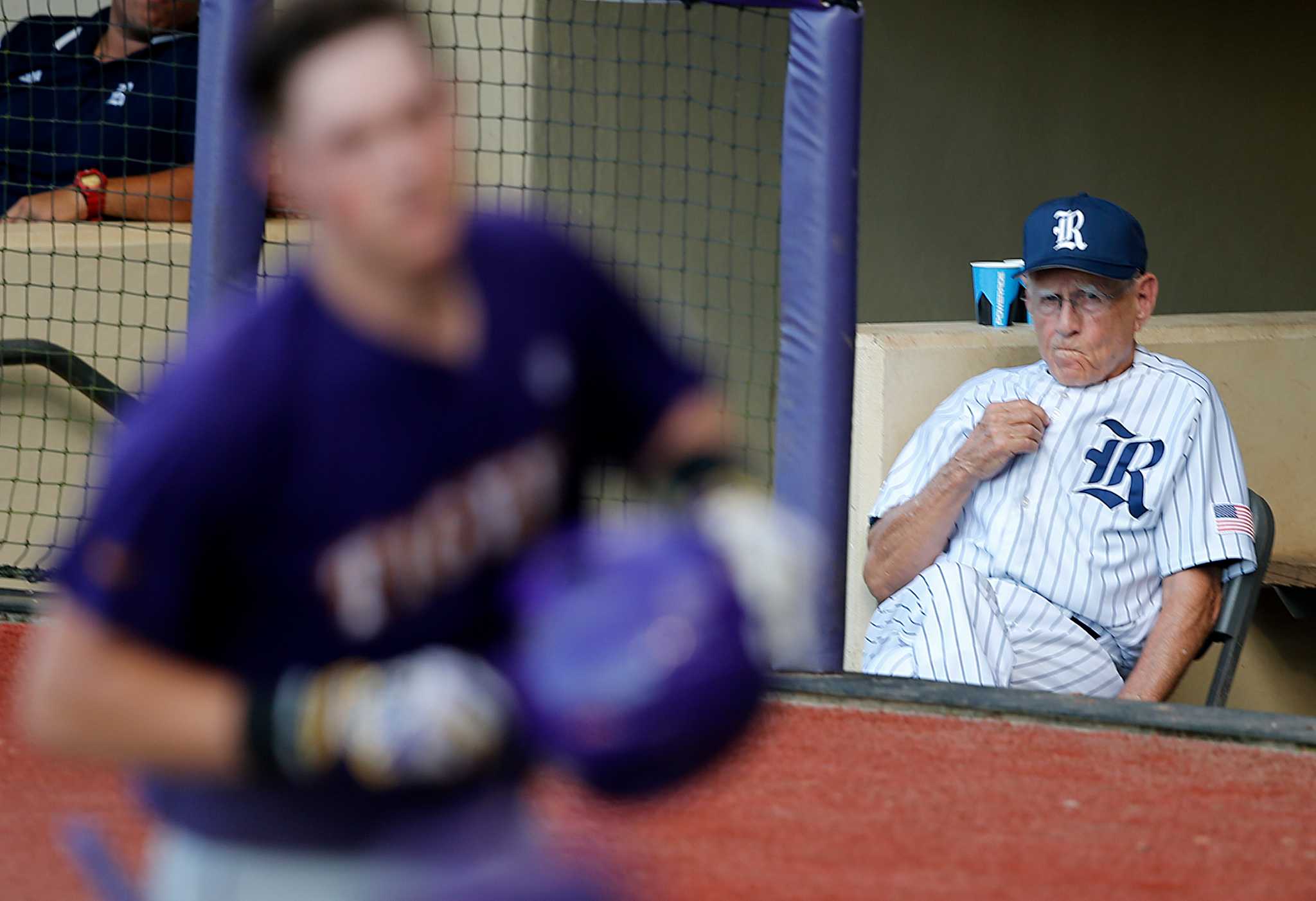 Rice's 80-year-old Wayne Graham seeks contract extension