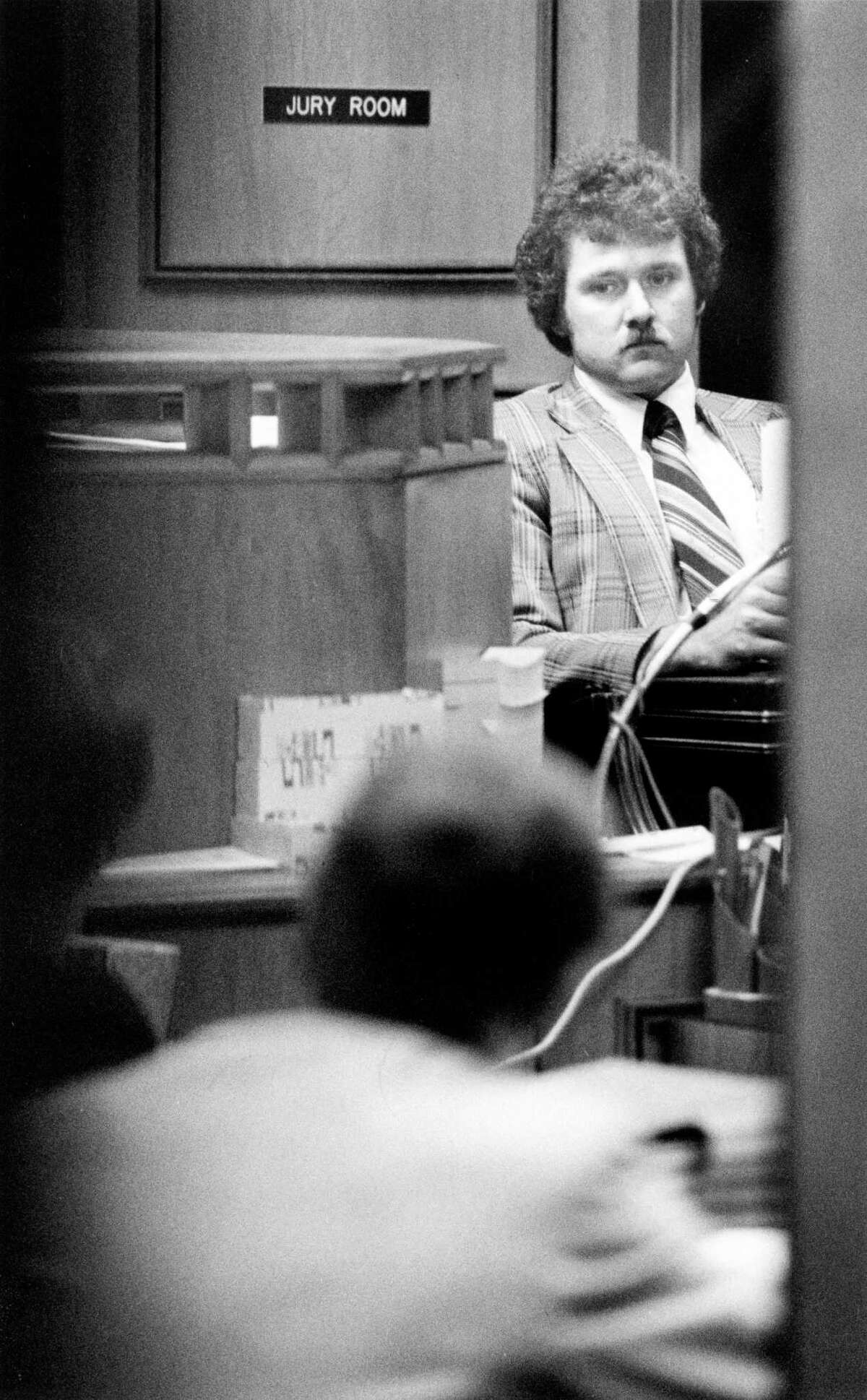 Legendary detective Johnny Bonds continues crusade in famous murder case