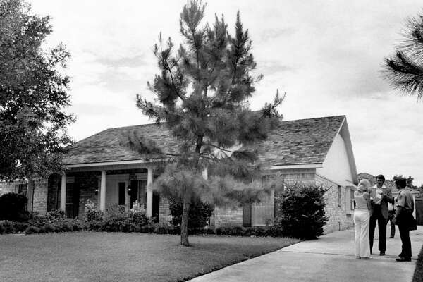 Legendary detective Johnny Bonds continues crusade in famous murder ...