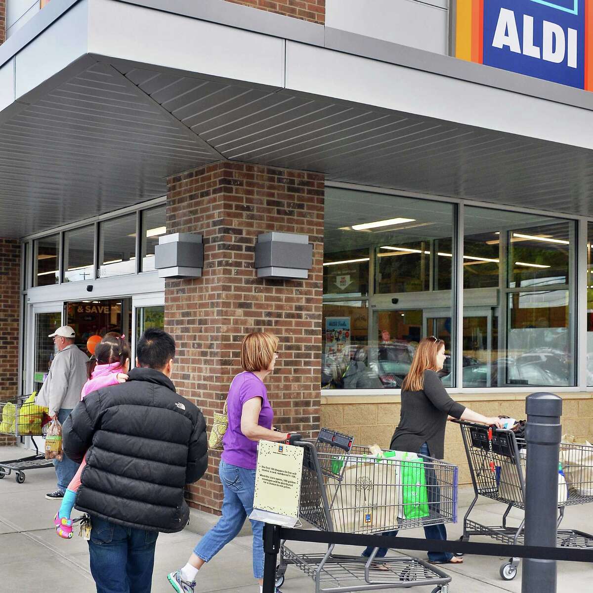 Photos: New Aldi opens in Colonie