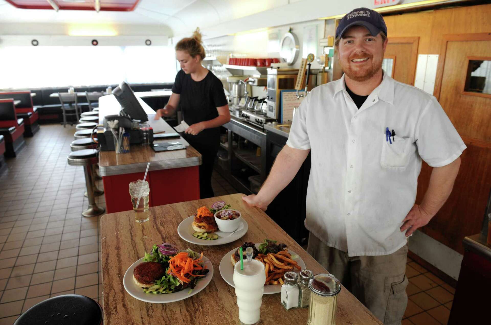 Early look: Dining review of Grazin' in Hudson