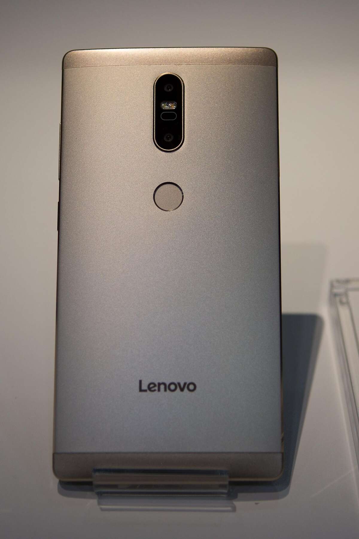 Lenovo smartphone tackles home remodeling as a market
