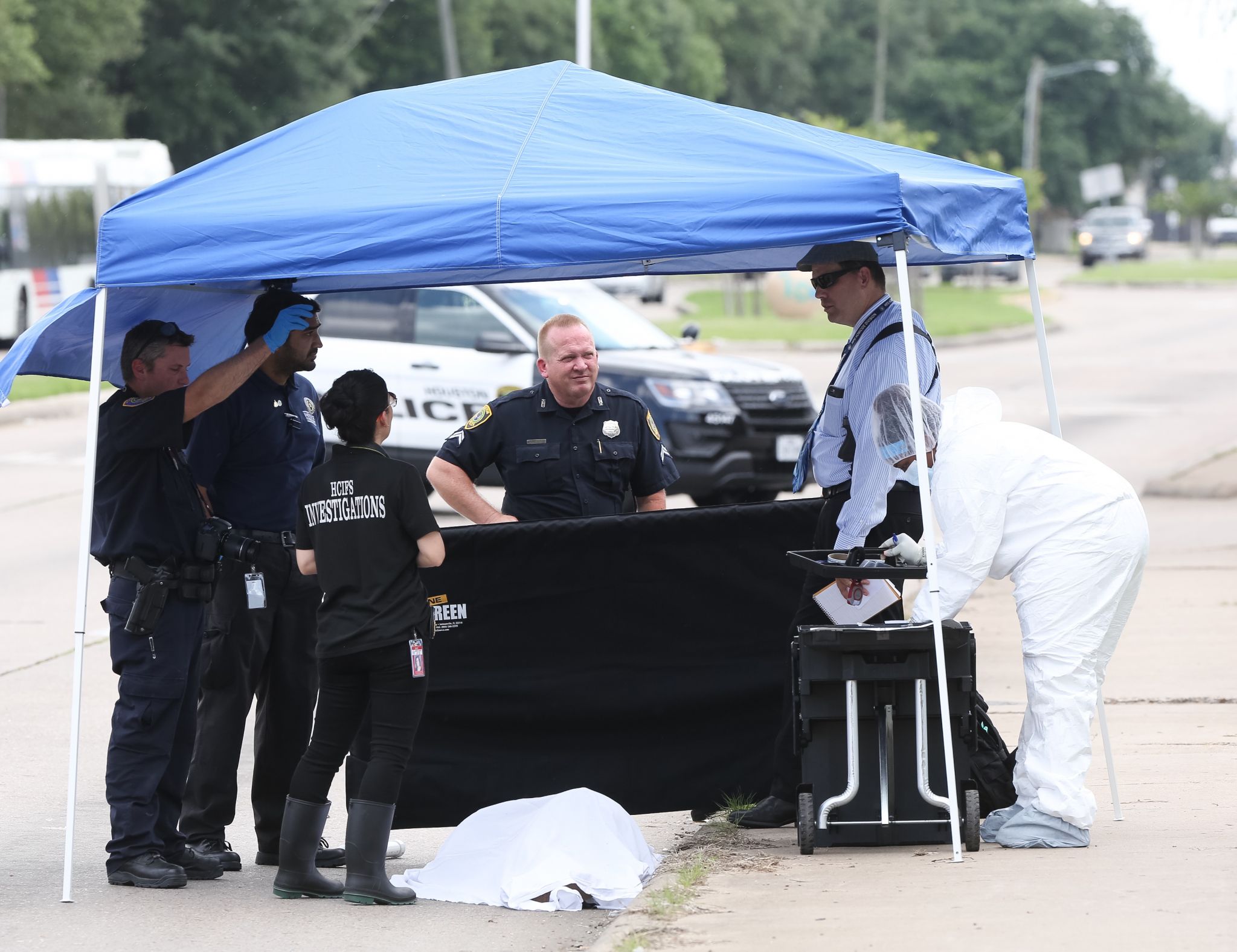 Man stabbed to death in SW Houston