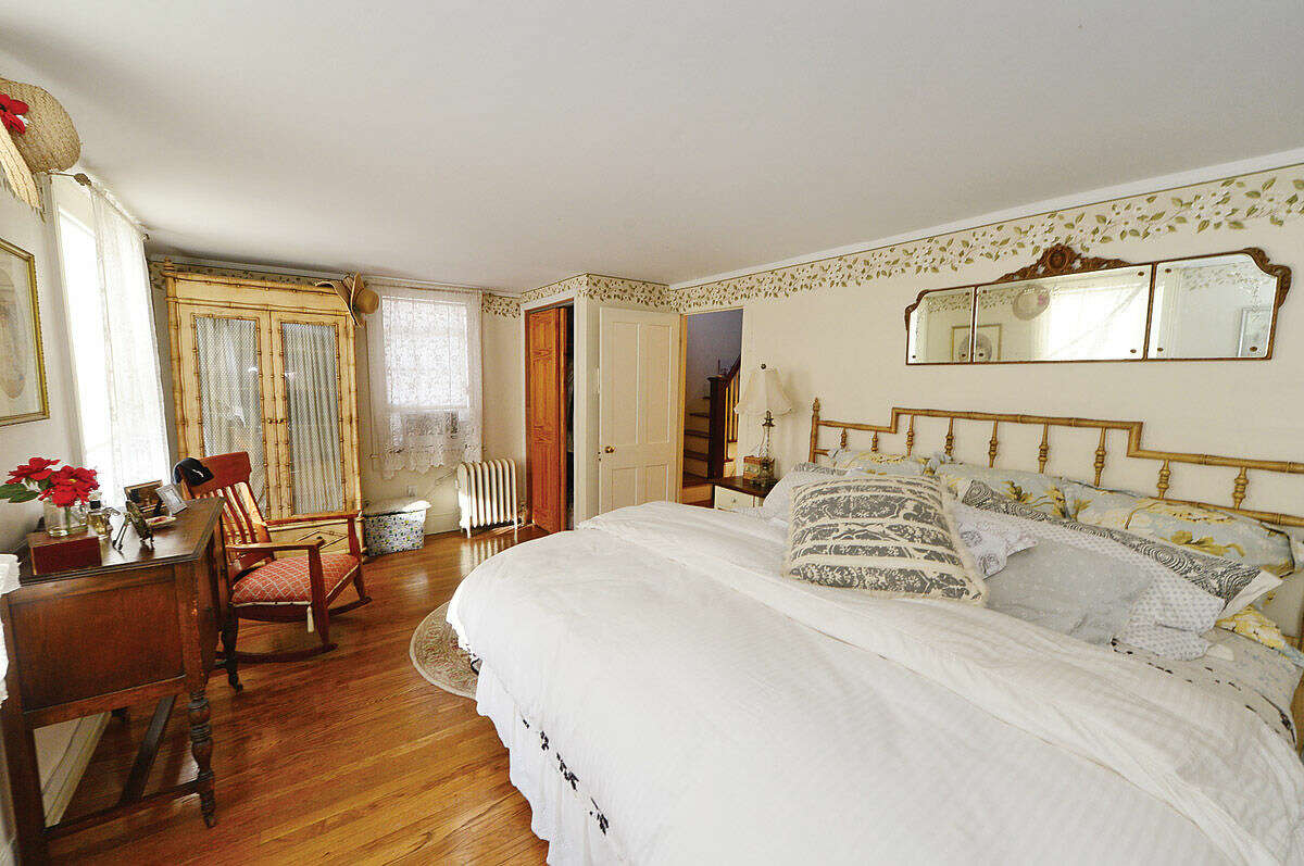 IN PHOTOS: 19th Century Sturges House
