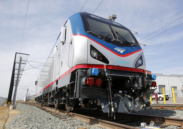 Amtrak unveils locomotives to replace aging fleet