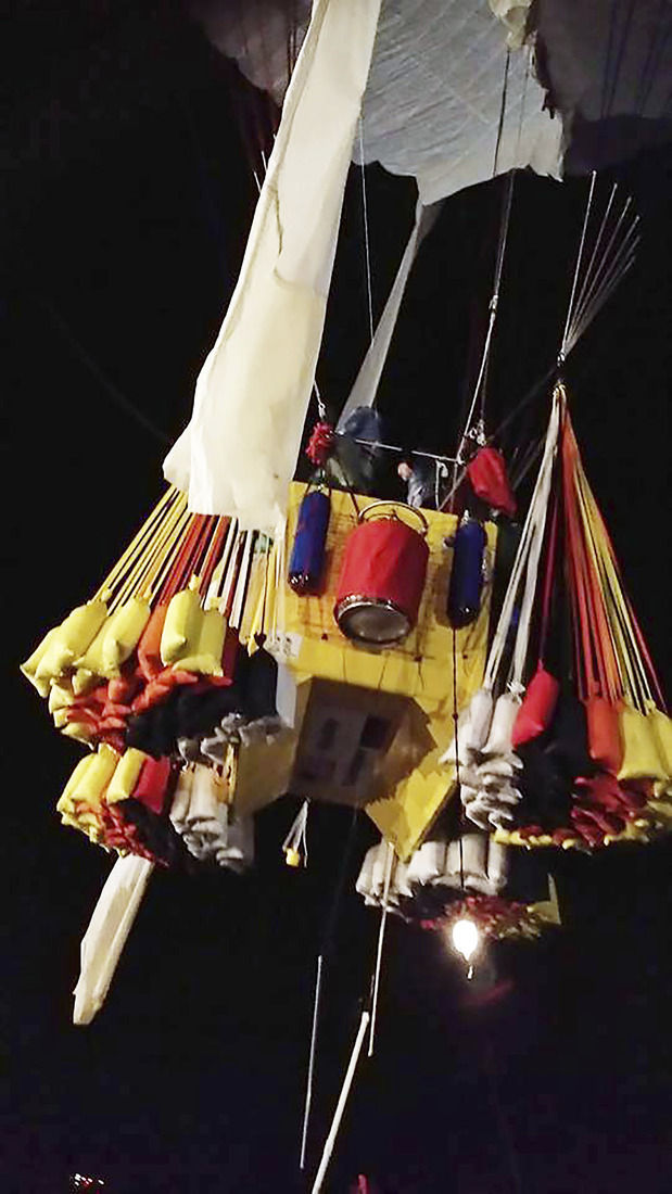 Balloon crew surpasses distance record in Pacific flight