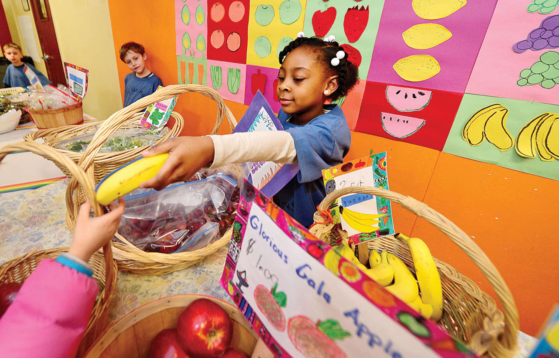 Columbus Magnet School first graders launch produce market