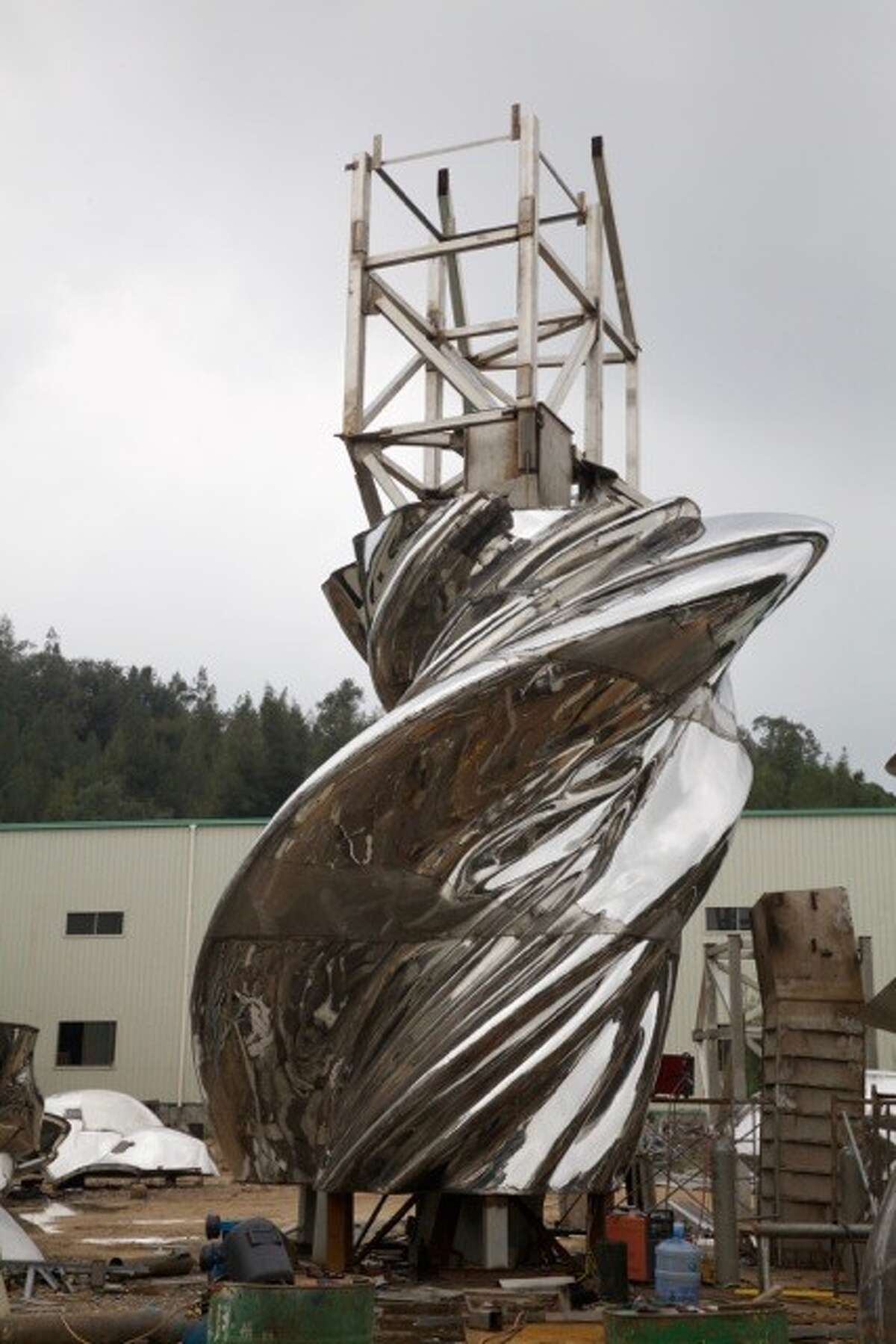 92-foot 'Venus,' now San Francisco's tallest statue, opens to the public