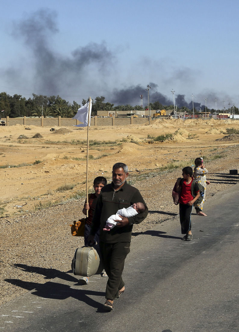Iraqi forces face heavy resistance in IS-held town