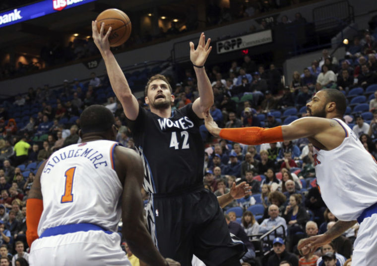 Melo, Knicks snap 7-game skid, top Wolves