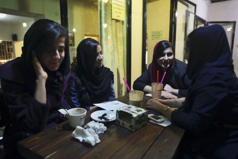Iranian coffee lovers flock to new wave of cafes