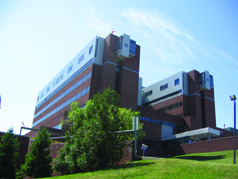 Woman who jumped to death at hospital was Harry Reasoner’s daughter