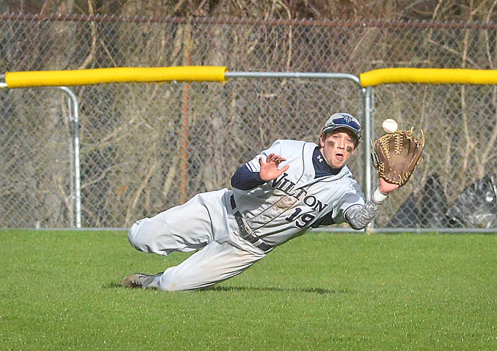 Baseball: Morin goes the distance to help lift Wilton over Staples