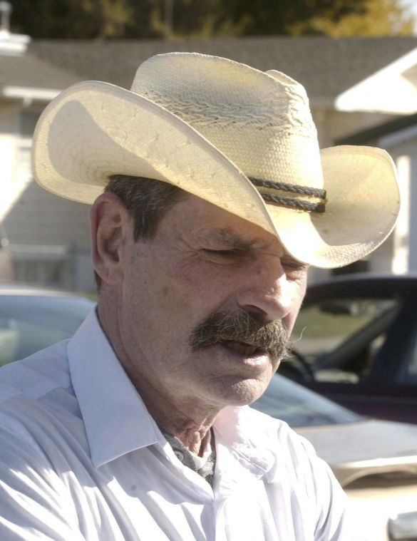 Kansas shooting suspect had no record of violence