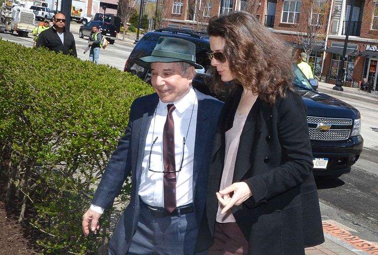 Paul Simon and Edie Brickell face judge in Norwalk, incident described ...