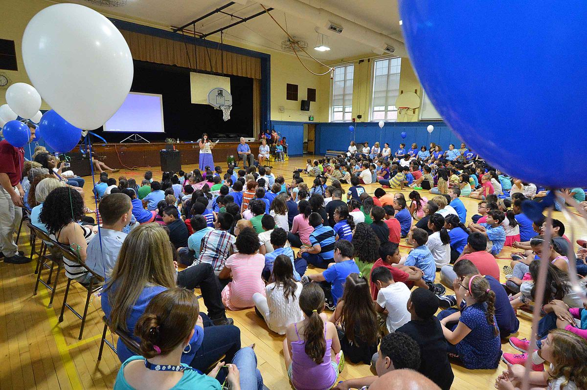 Top two retire at Tracey School