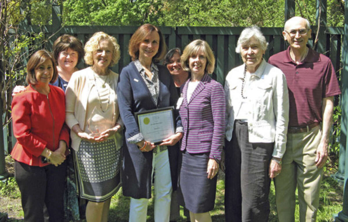 Visiting Nurse & Hospice of Fairfield County honors volunteers