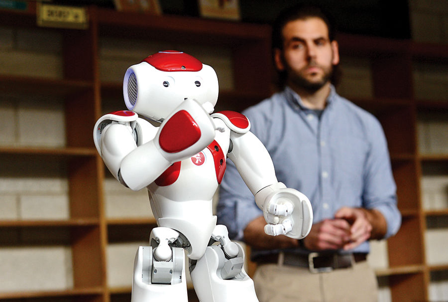Westport Robots visit NPS summer camp