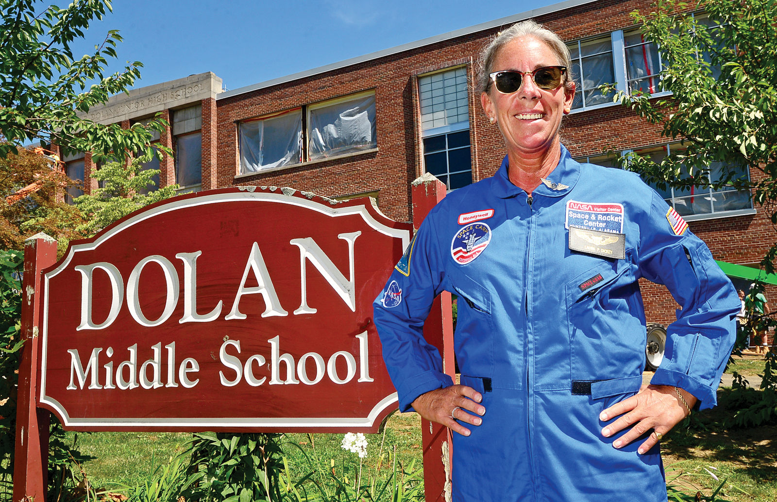 Dickey receives astronaut training
