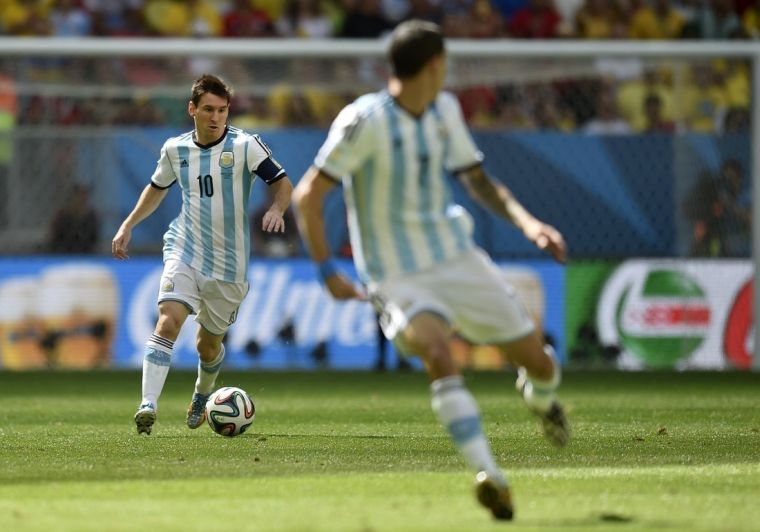 Dribblers Messi and Robben face off in semifinal