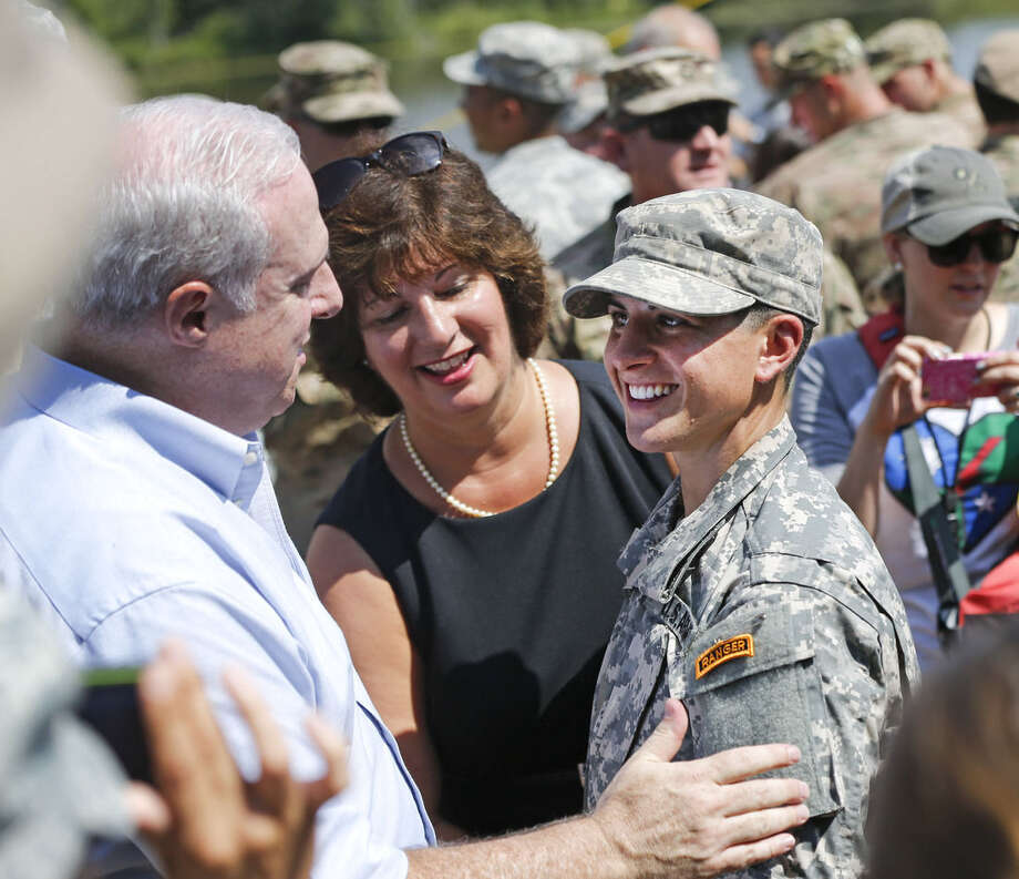First female graduates of Ranger School earn elite tab - The Hour