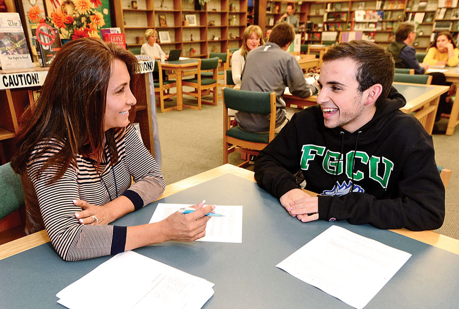 Norwalk High seniors receive mentoring in writing college essays