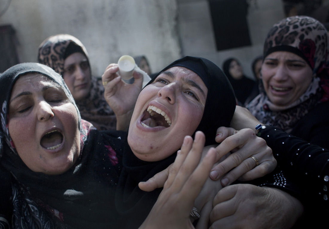 Israel's Netanyahu heads to Berlin to meet Kerry