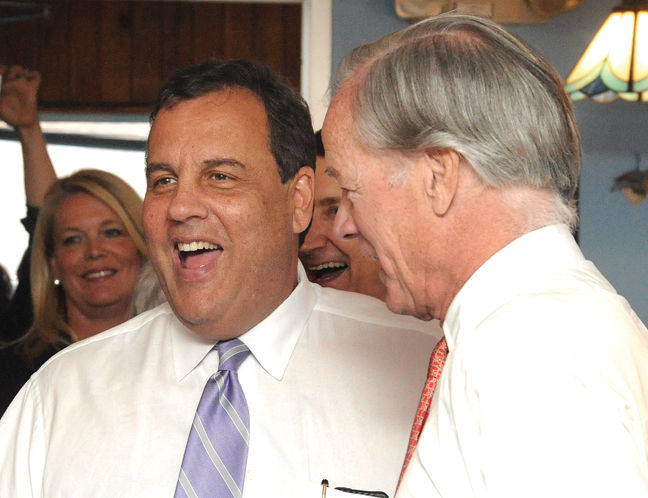 Gov. Chris Christie shows support for Foley in Stamford