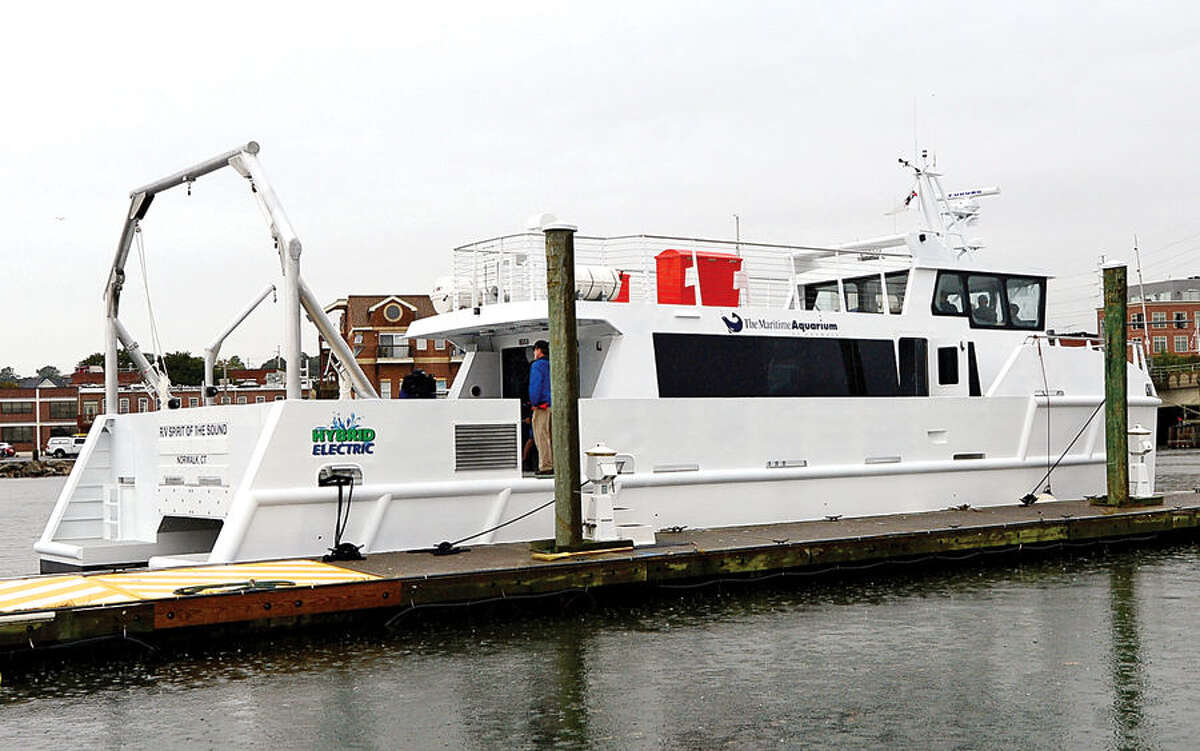 Maritime Aquarium's new Research Vessel Spirit of the Sound