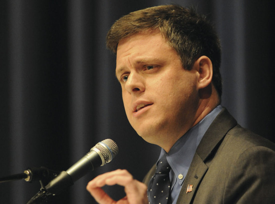 Congressman Jim Himes and Dan Debicella debate in Wilton
