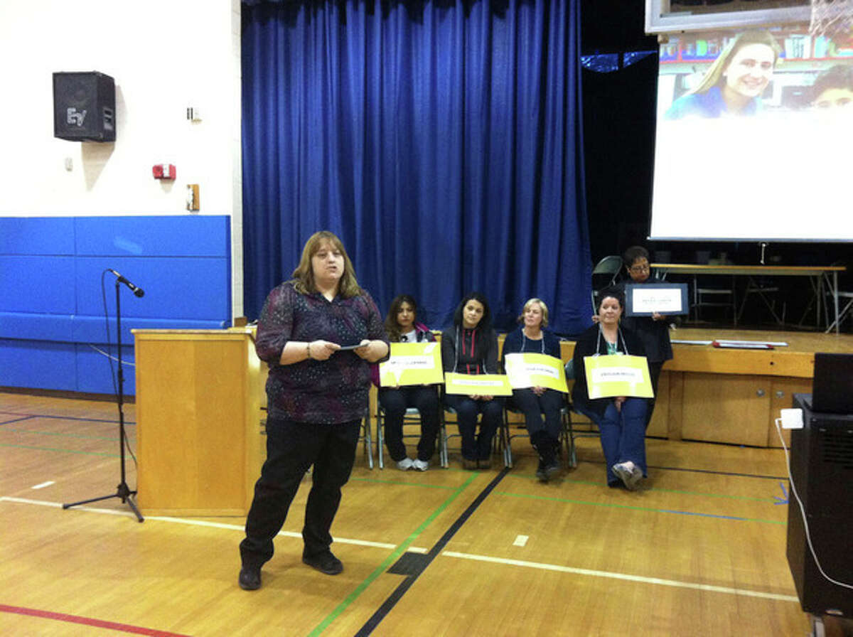 Mano a Mano a 'unique quality' at Silvermine Elementary