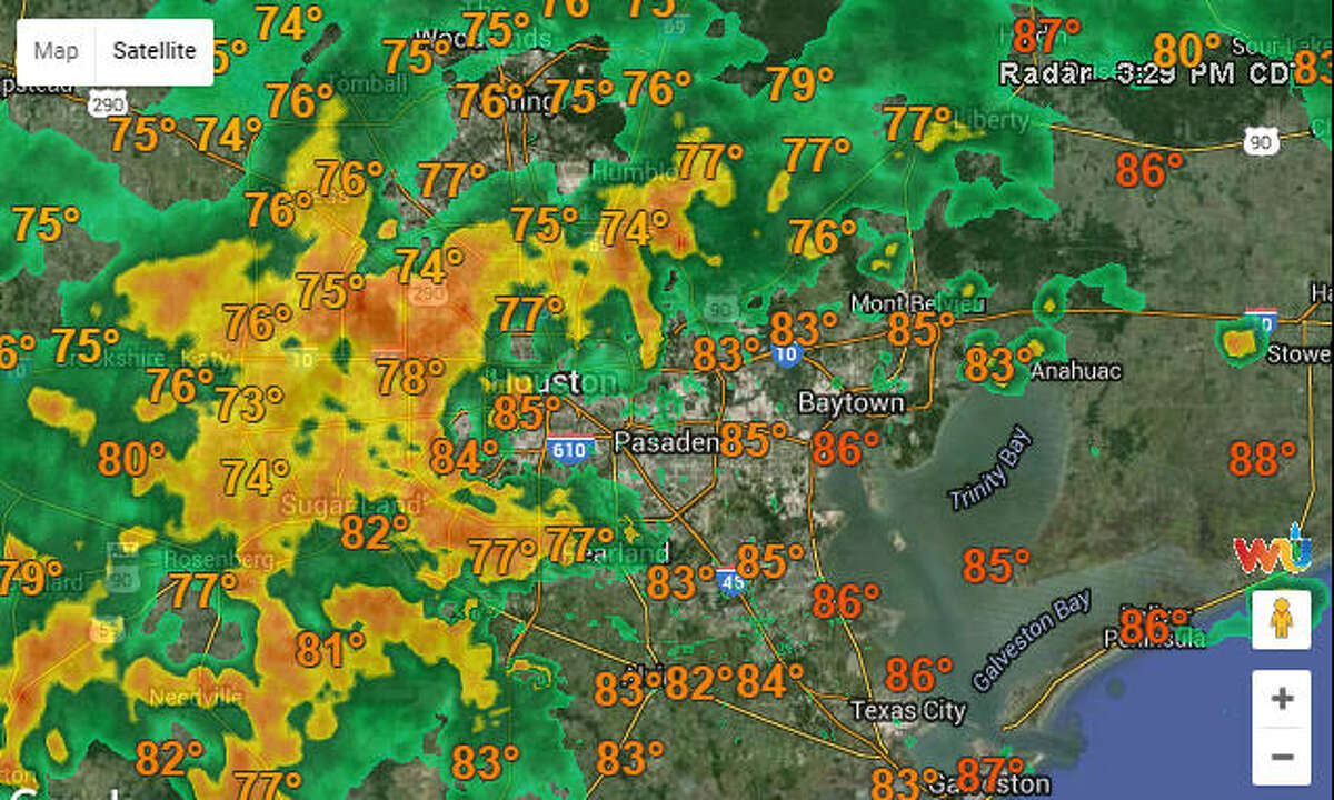 Flash flood warning issued as scattered storms move across Houston