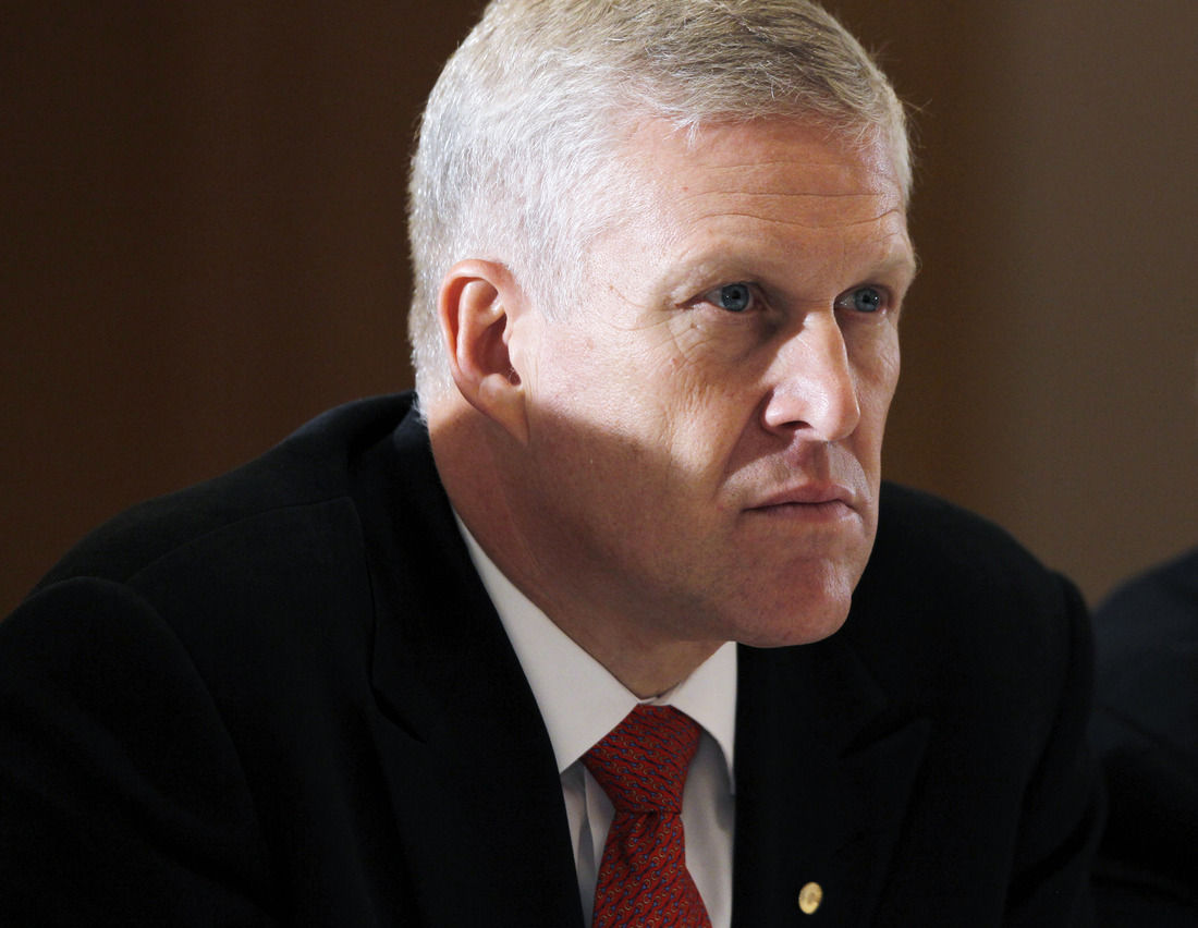 United Technologies CEO retires, succeeded by CFO