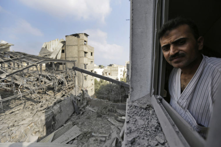 Israel hits symbols of Hamas rule; scores killed