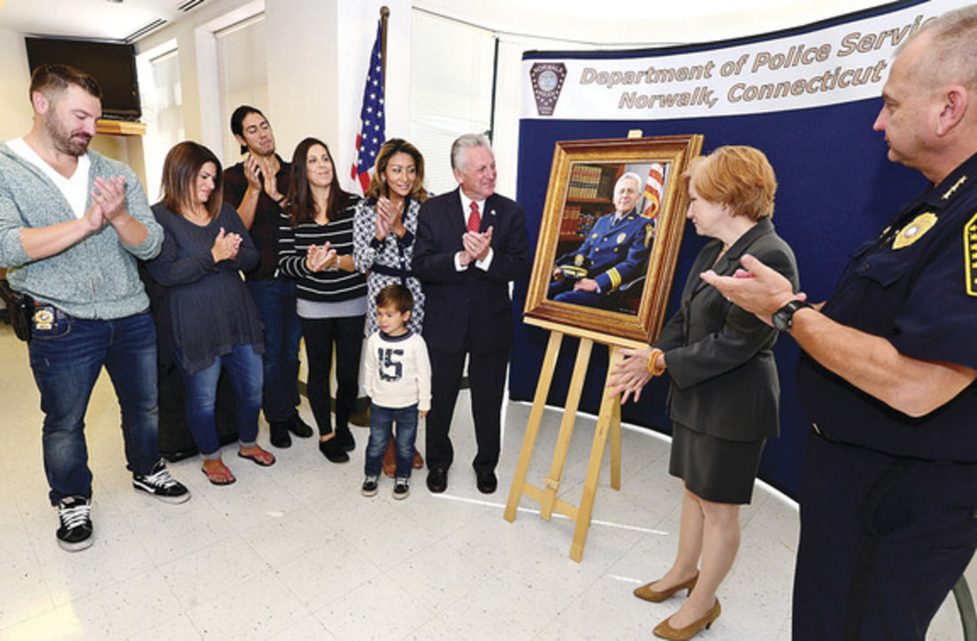 Oil portrait of former police chief, Harry Rilling unveiled