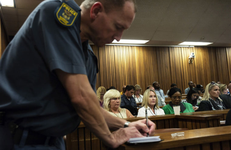 Expert says Steenkamp standing at 1st shot