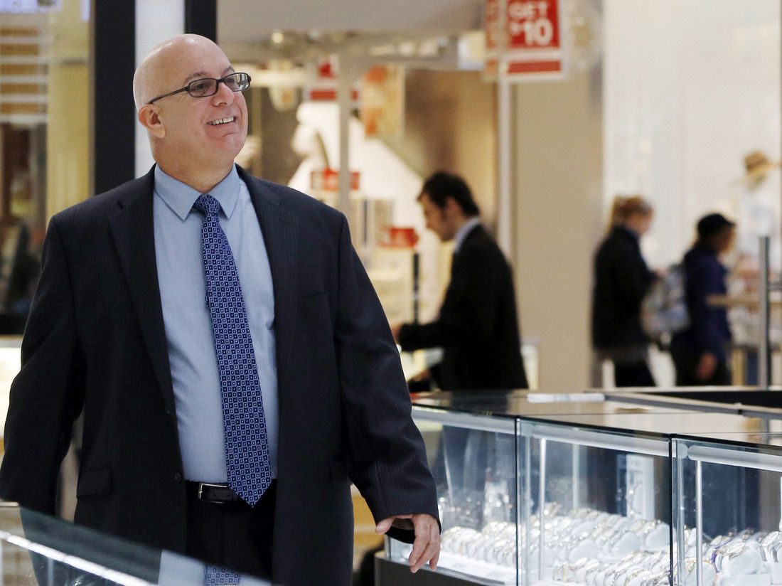 Mall stores must open on Thanksgiving but expect to be busy