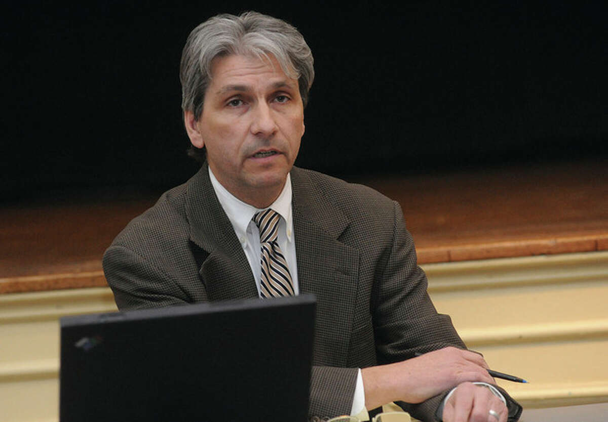 CL&P takes heat for Sandy response