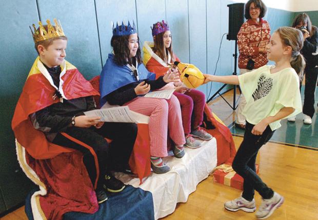 Students celebrate Three Kings Day