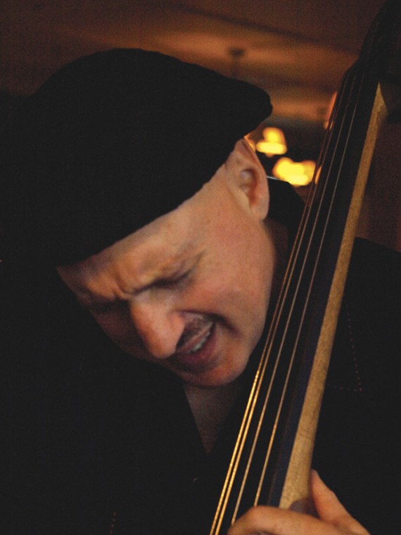 Jazz bassist is in his element at Wilton Library's Hot & Cool