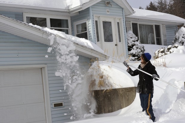 How to avoid roof collapses caused by heavy snow