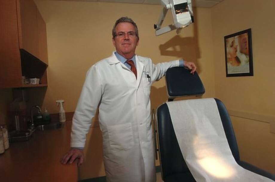 Plastic surgery's new wrinkle: more male patients - The Hour