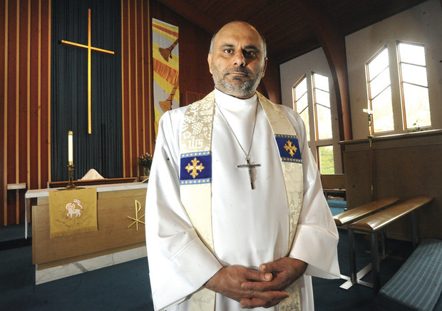 Lebanese pastor explains his conversion to Christianity