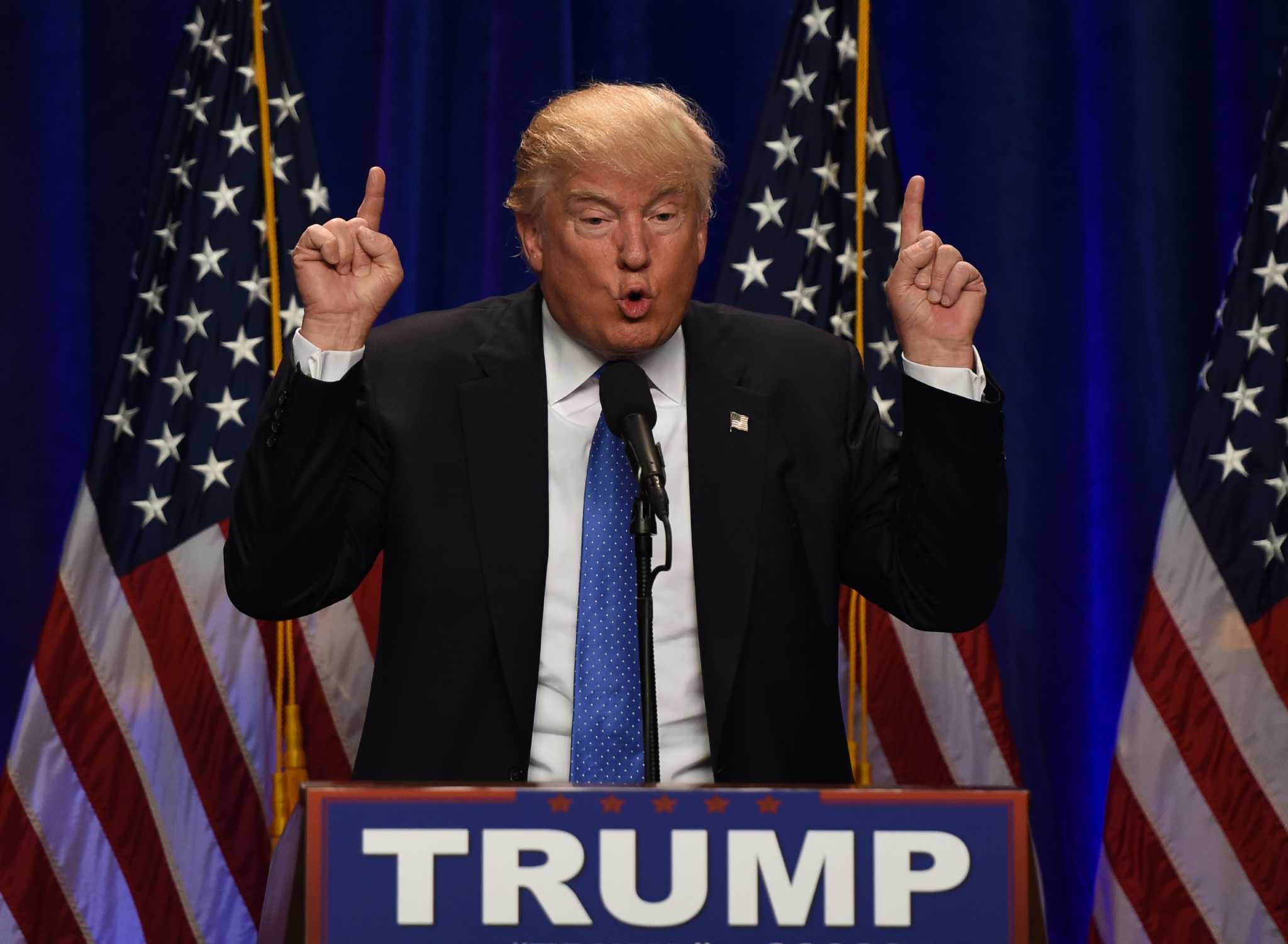 Border politicians criticize banker’s support of Trump